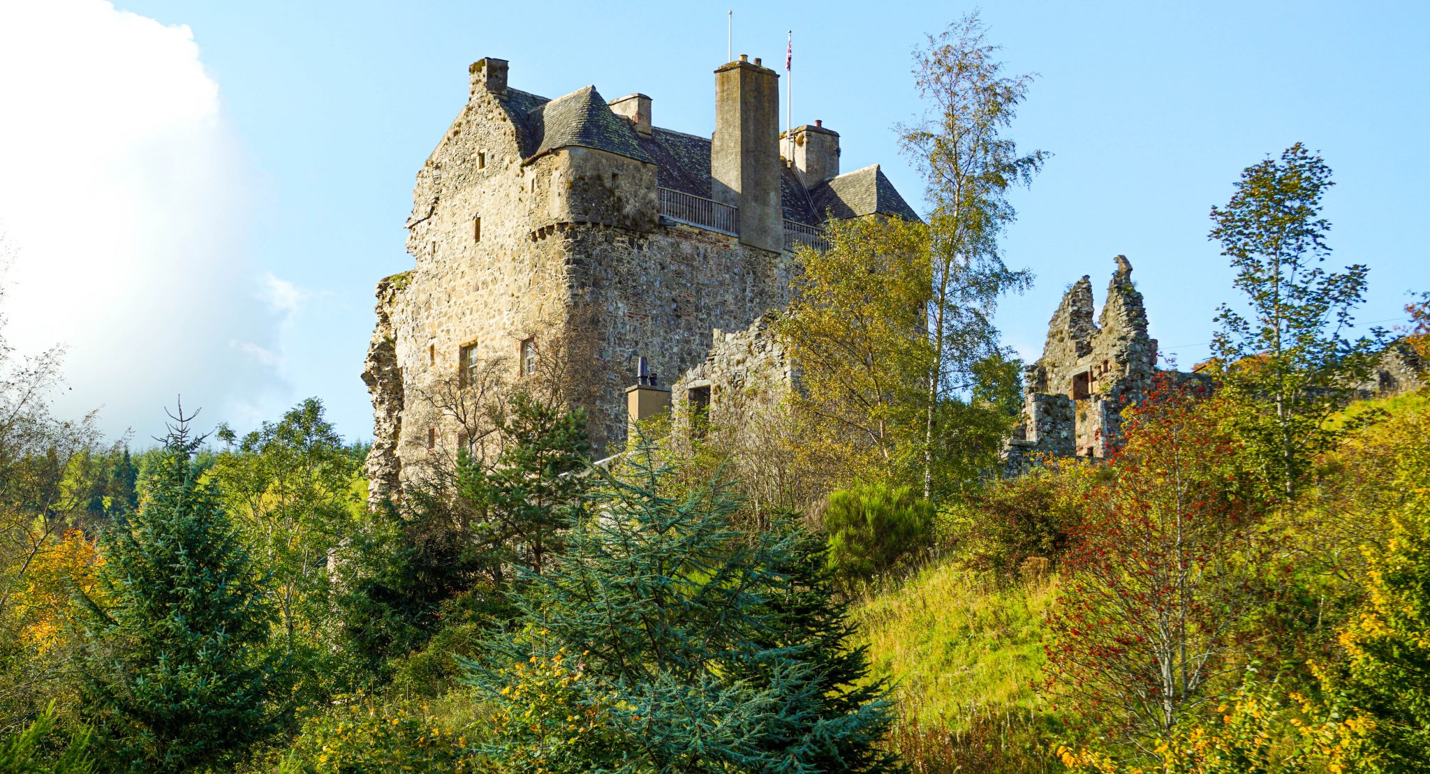 A day trip to Peebles from Edinburgh - Empnefsys & Travel