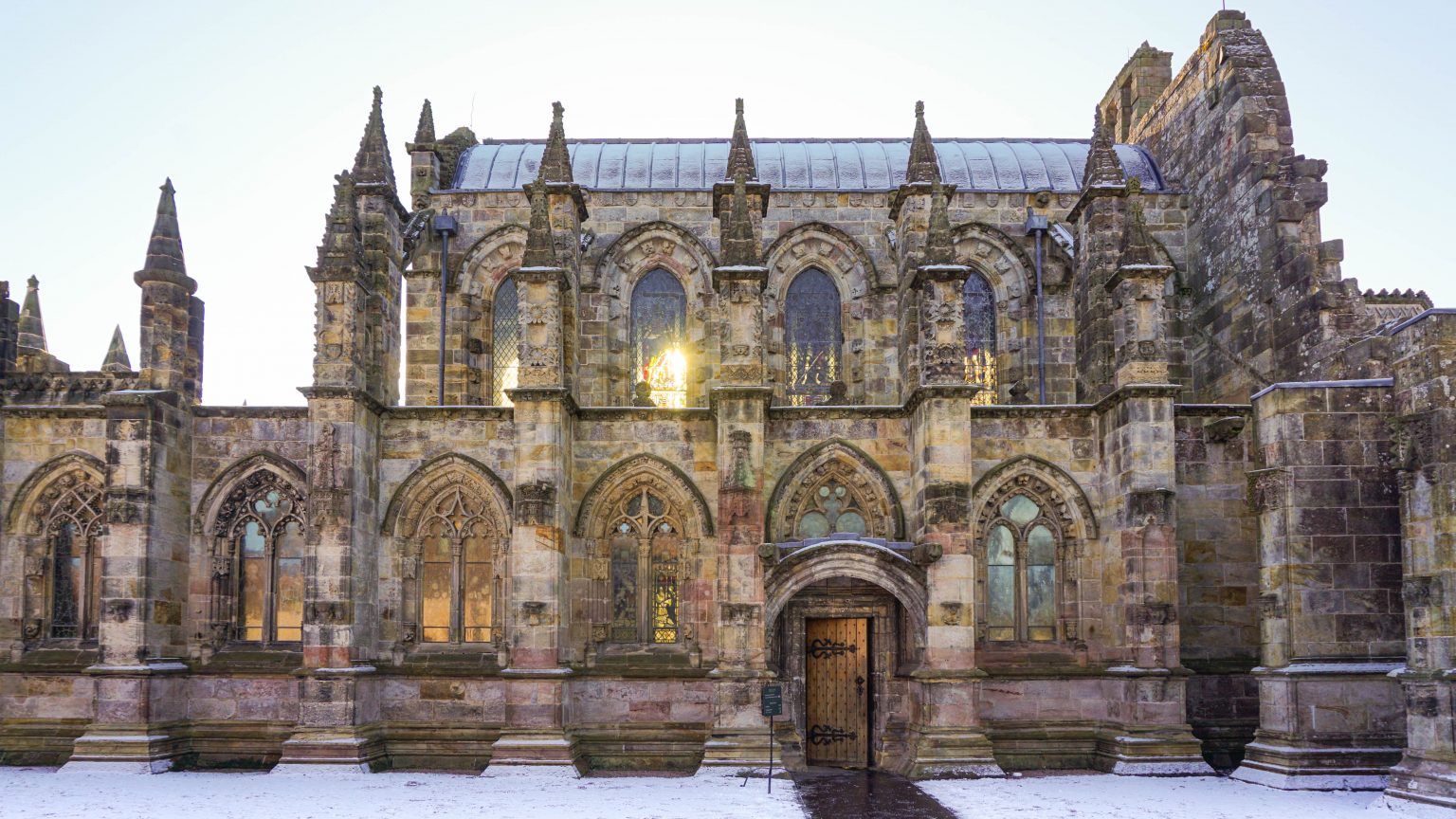 A day trip to Roslin from Edinburgh - Empnefsys & Travel