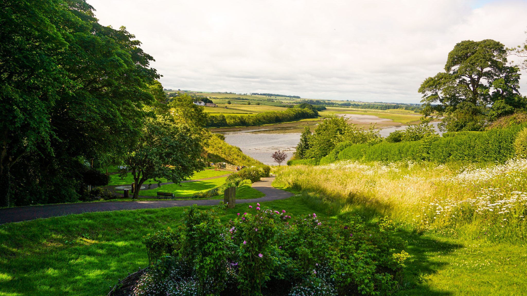 A day trip to Berwick-upon-Tweed in England - Empnefsys & Travel